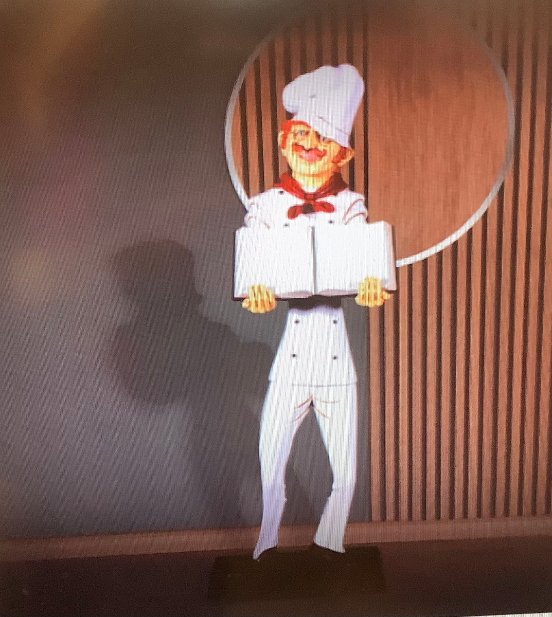 Chef With Menue Holder – Artesano Galleria